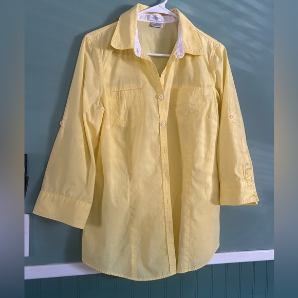 Van Heusen | Tops | Van Heusen Womens Large Yellow Button Down | Poshmark